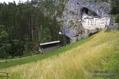 Castelul Predjama din Slovenia - Bucketlist